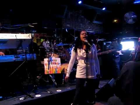Veronica Renee Garth singing at her Daddy's birthday in 2010 - YouTube