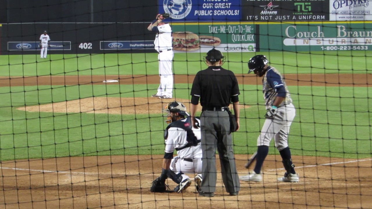 5/26/2017: Jon Hunton vs. Tony Abreu - YouTube