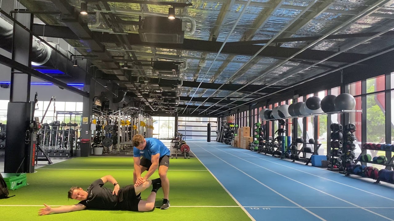 Hip Dominant- Partner Push Feet Elevated Clams - YouTube