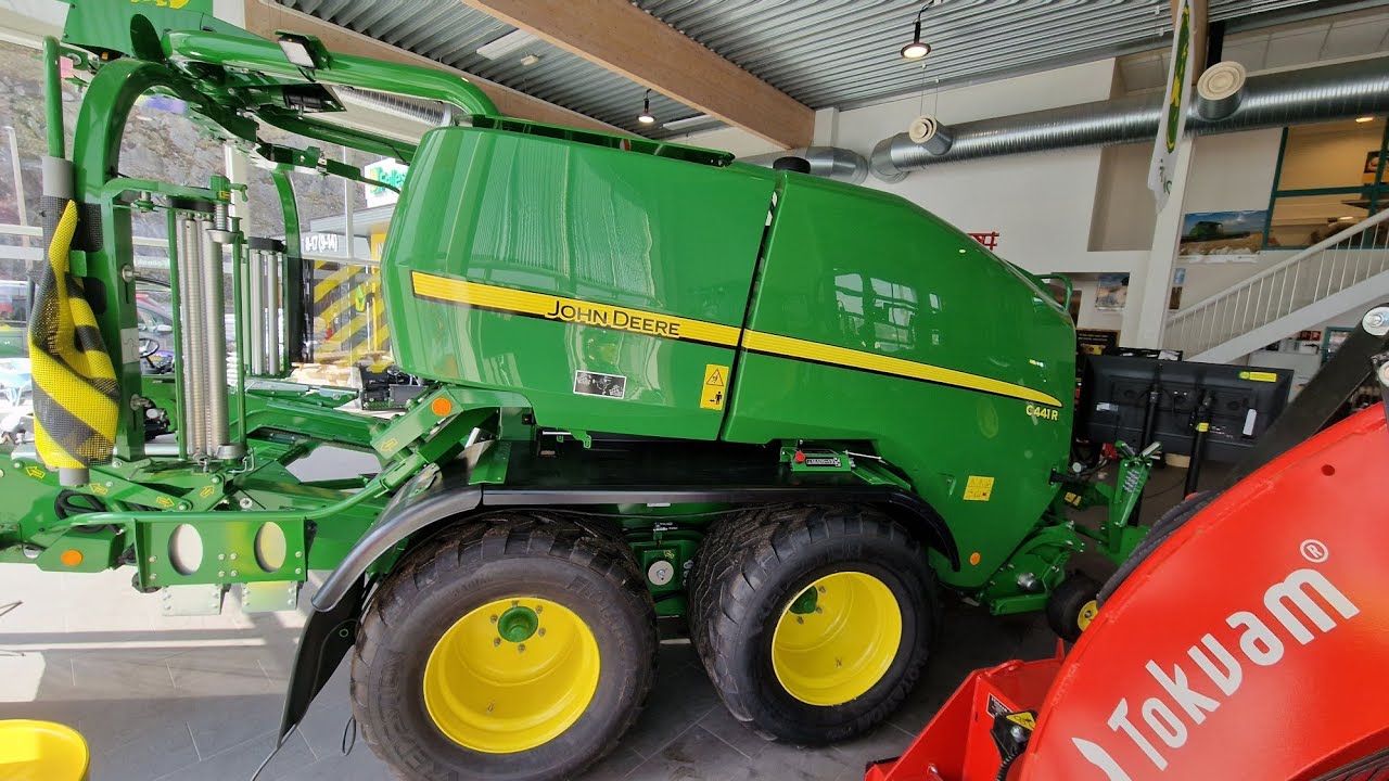 John Deere C441 R ROUND BALER | Visual Review - YouTube