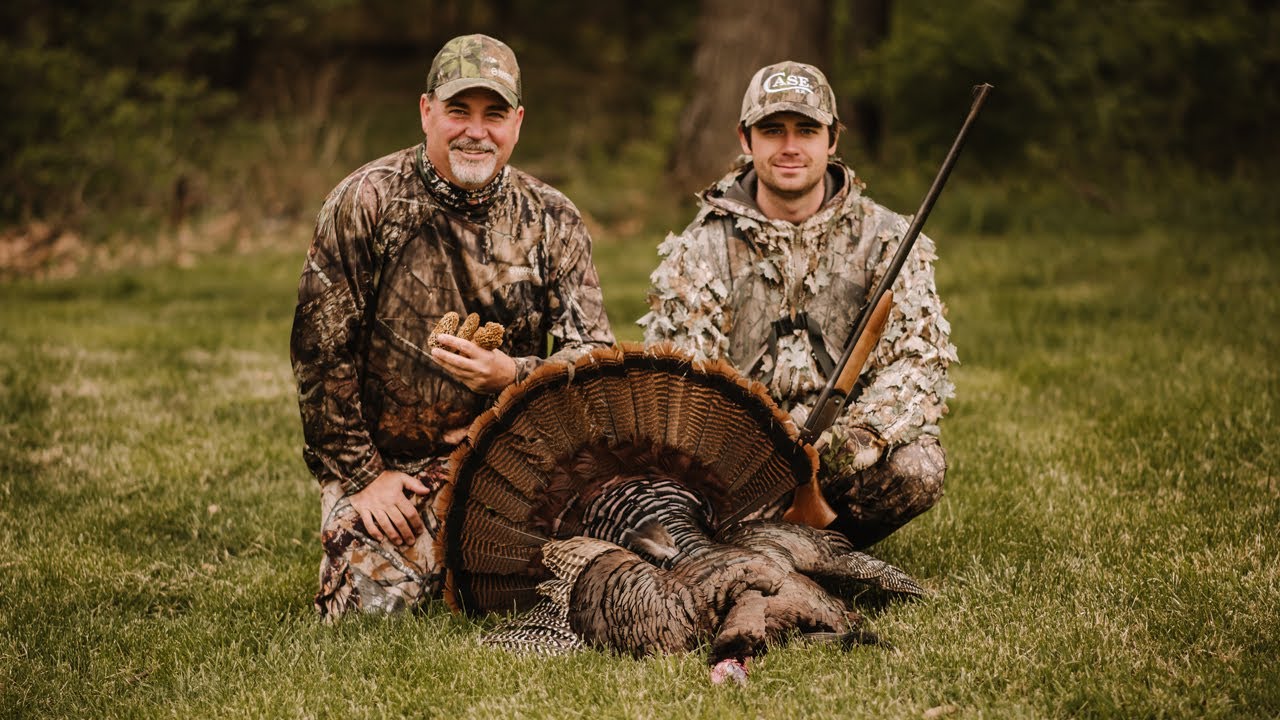 Big Tom Down - 2021 Indiana Turkey Hunt - YouTube