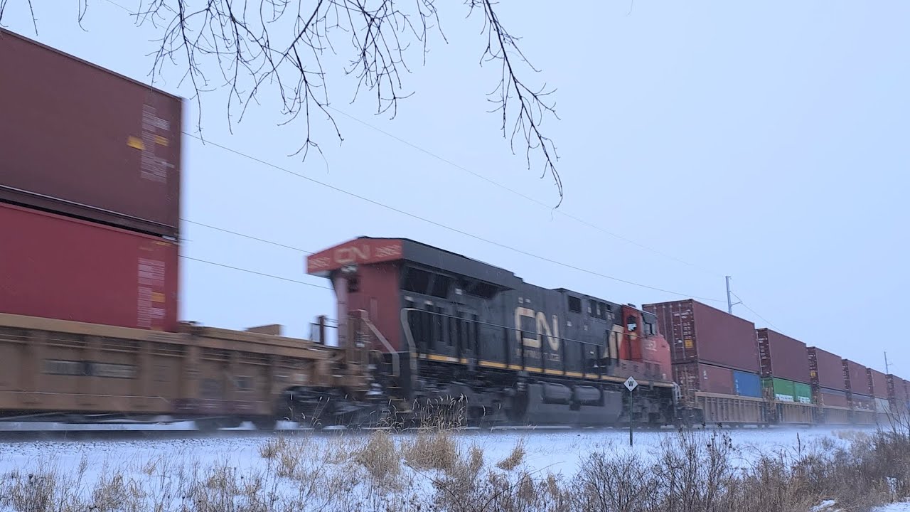 Canadian National - Westbound Stack Train with DPU 23 Jan 25 - YouTube