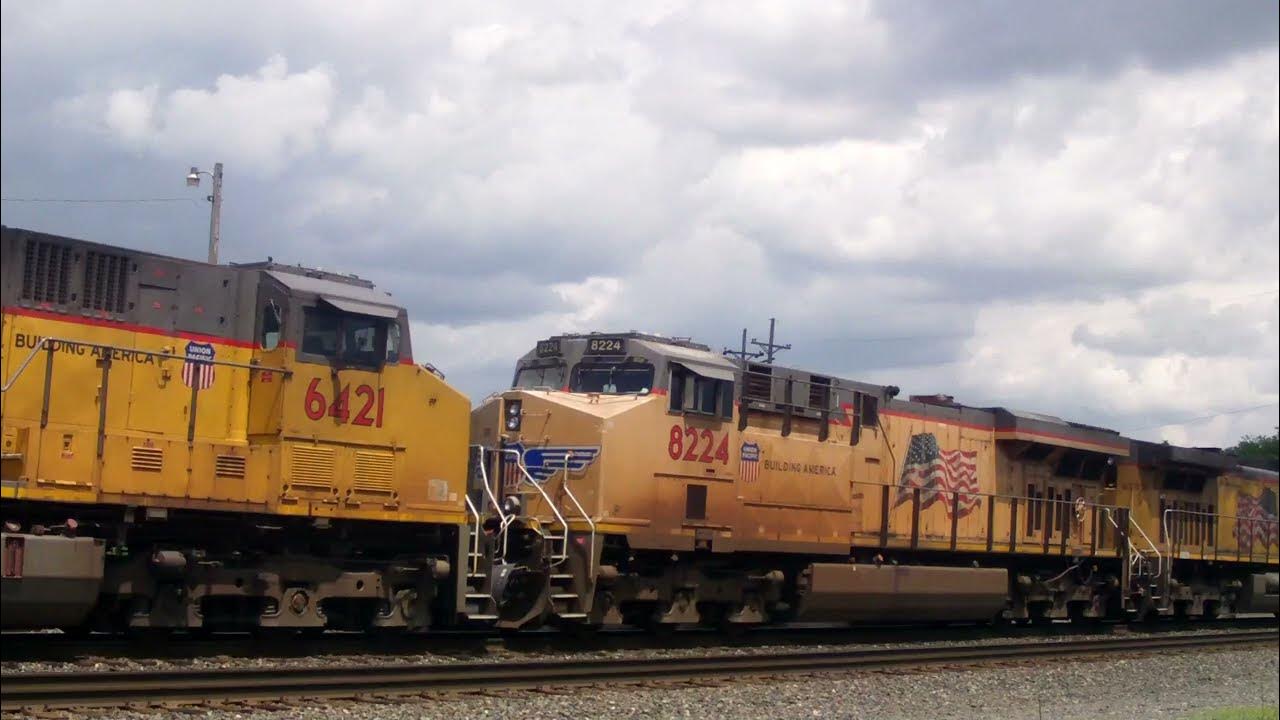 NS 39E @ LAPORTE, IN 5 18 24 UP 5514 UP 6421 UP 8224 UP 6759 - YouTube