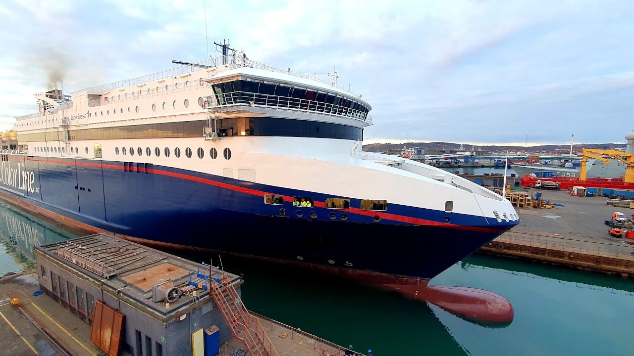 Cz 2. frederikshavn ( Dania) - PROM WPŁYWA DO SUCHEGO DOKU - 2021 ...