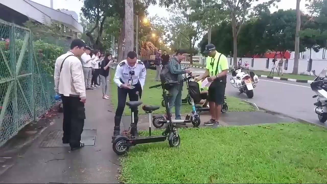 Tougher penalties kick in for PMD users caught riding on roads - YouTube