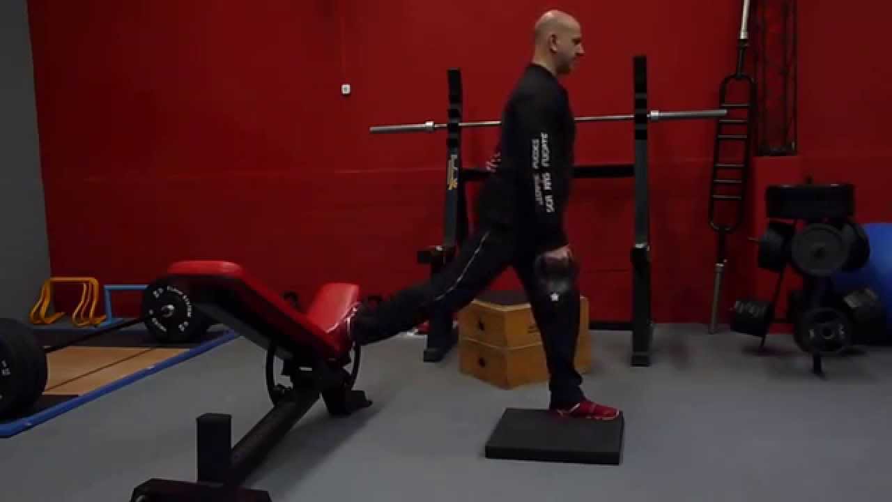 Entrenamiento Inteligente: Sentadilla Búlgara - YouTube