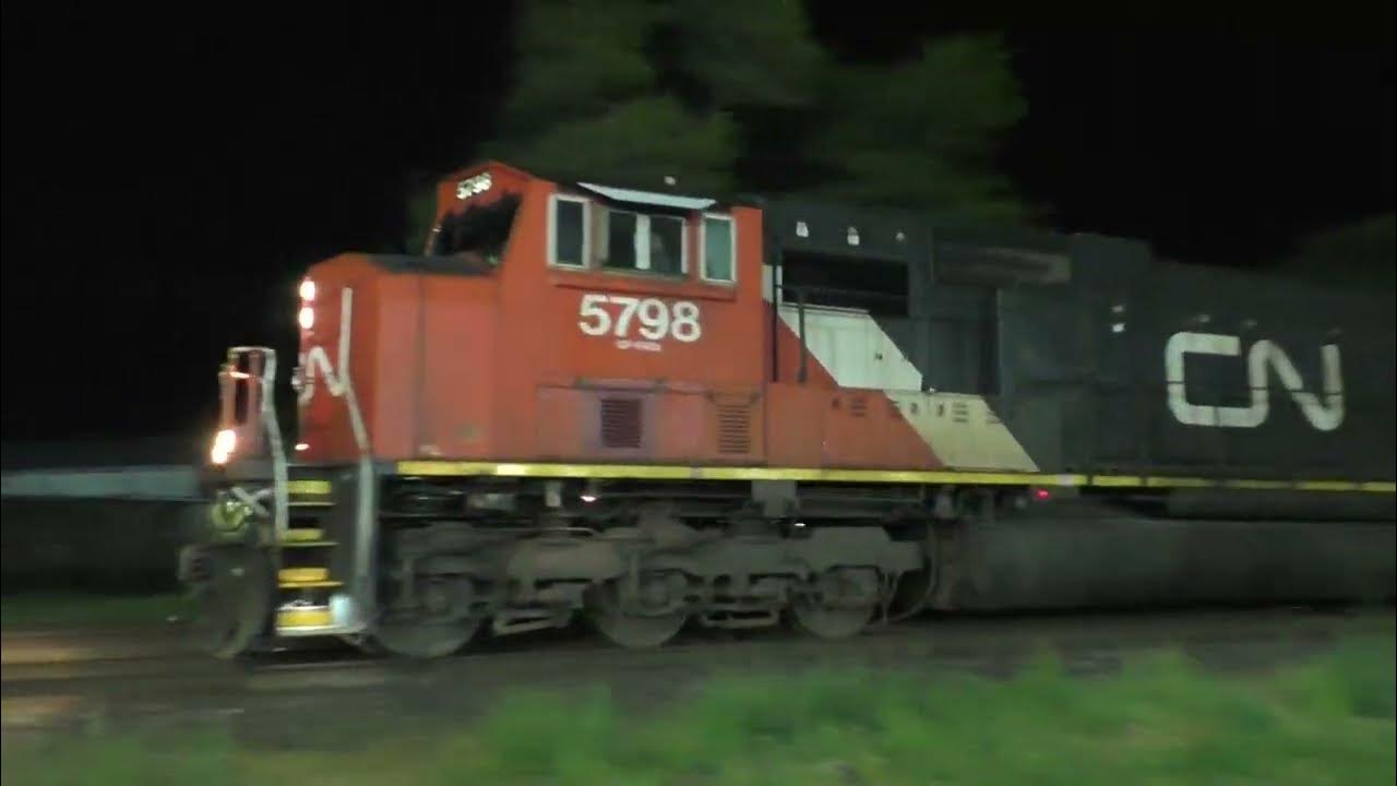 CN M393 - YouTube