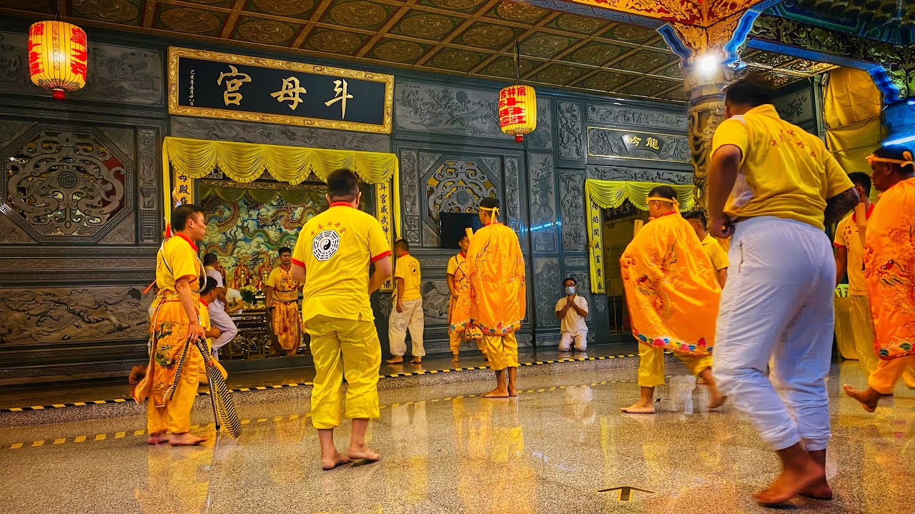 The Nine Emperor Gods Kulim Kedah JOSEPH CHIN - YouTube