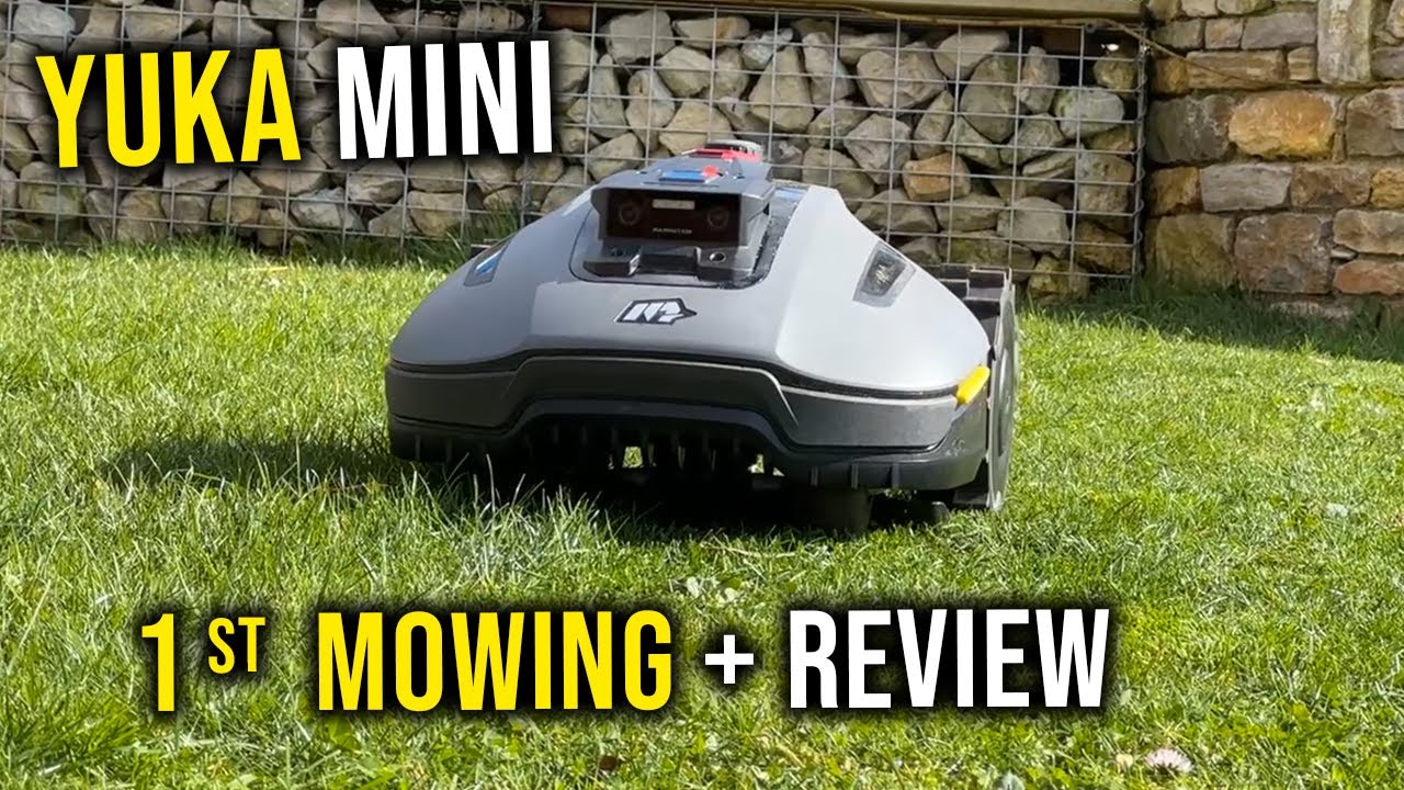 Yuka Mini First Test: How Much Unmowed Grass Against the Borders? - YouTube