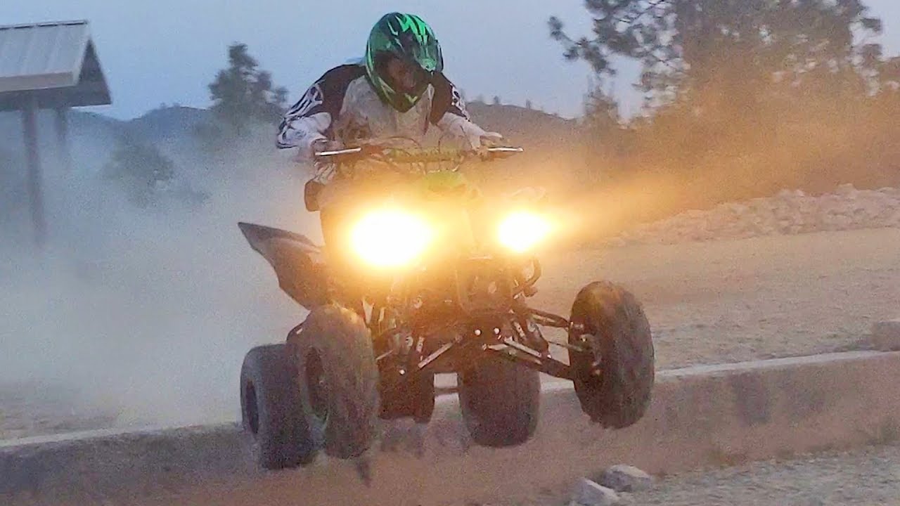 Crazy Fun 😜 Trail Ride at Night on the Raptor 700 - YouTube