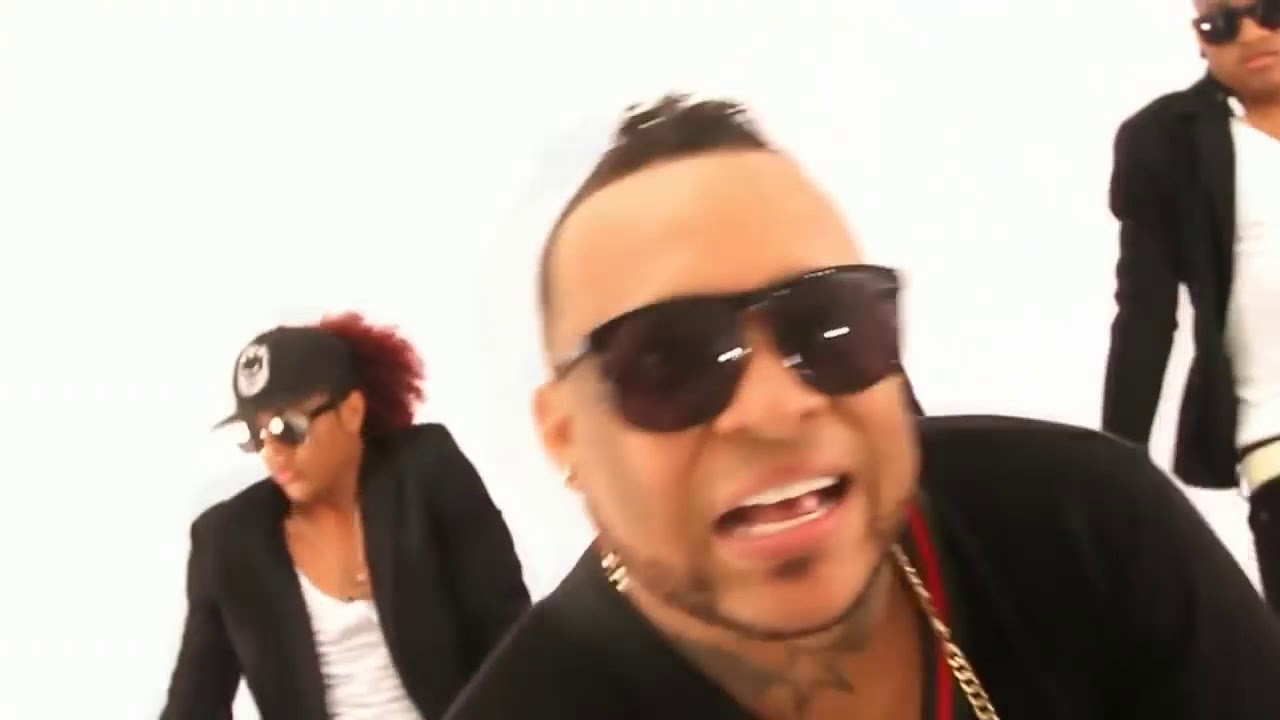 Mr. Saik - Saca La Rakataka (Official Video) - YouTube