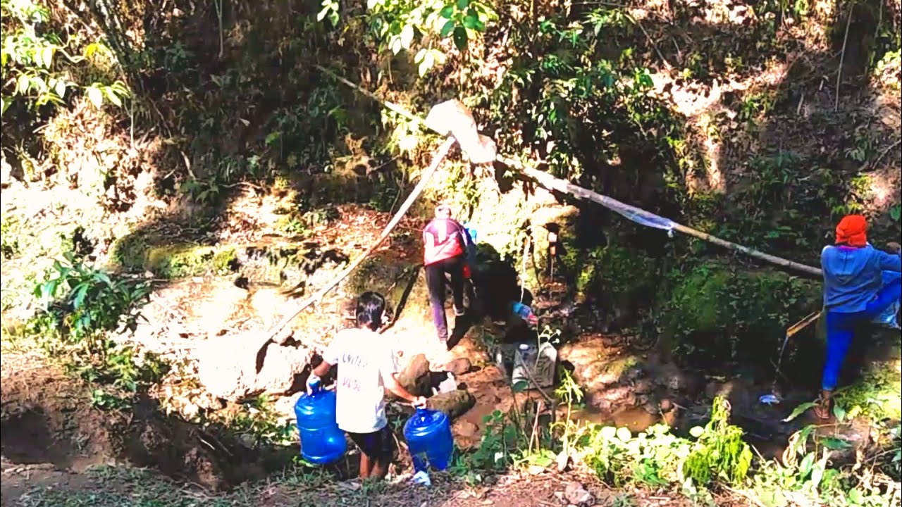 PAG IIGIB NG TUBIG SA BUKAL O TUBOD | SPRING WATER - YouTube
