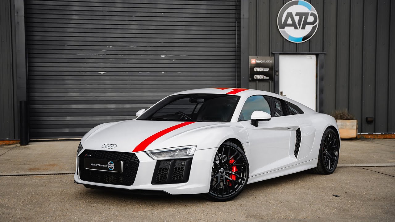 AUDI R8 5.2 V10 RWS 2d 533 BHP - YouTube