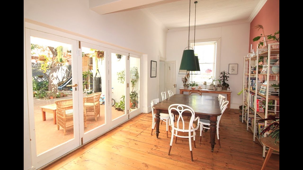 Spacious family home - Immaculate - YouTube