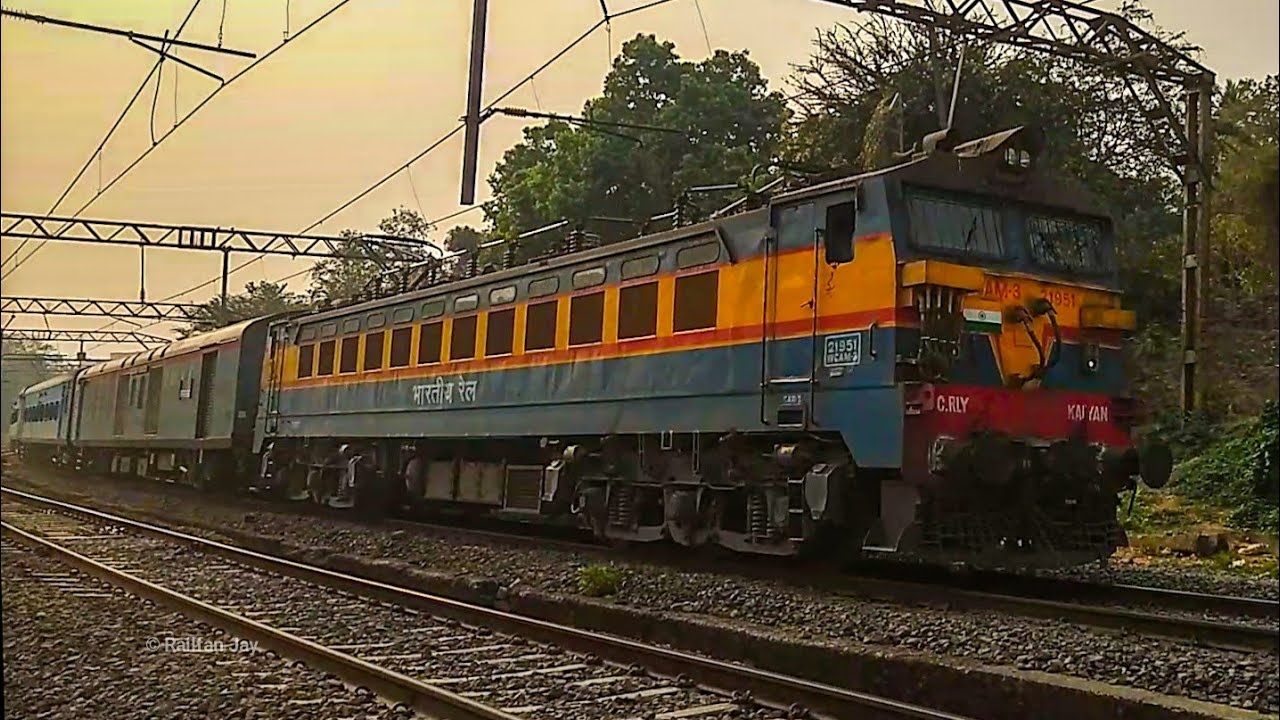 11010 Sinhagad Express With WCAM-3 - YouTube