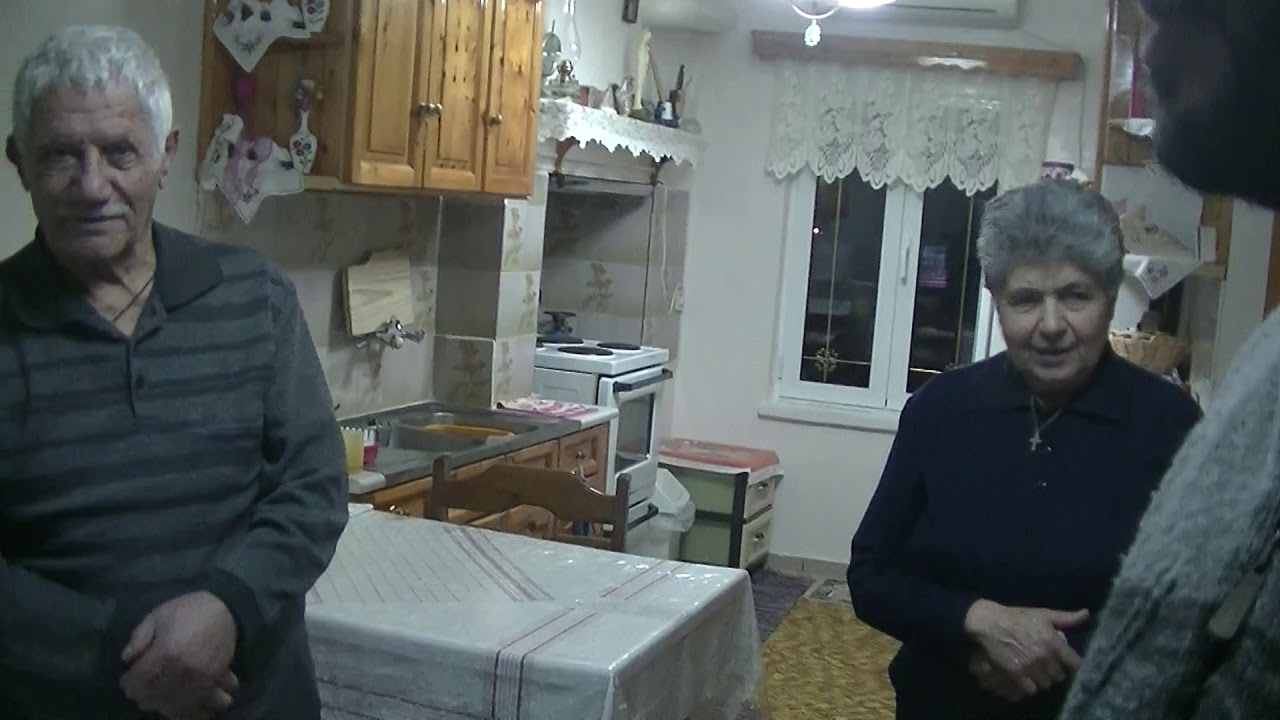 Κάλαντα Χριστουγέννων στο Ακράσι Λέσβου, Βιντεο 13ο - YouTube