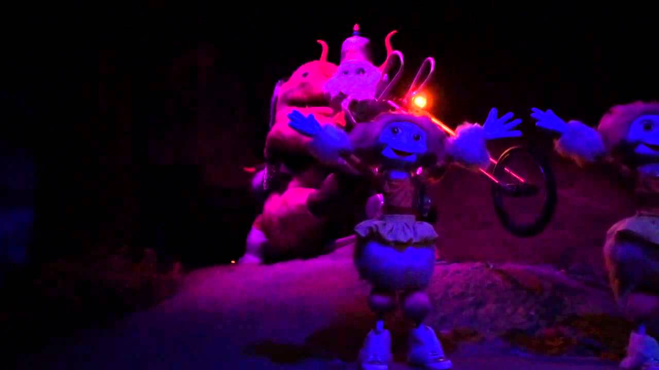 Monster Mansion at Six Flags Over GA - YouTube