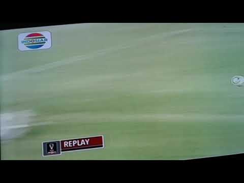 Gol salto kaki kiri marco simic persija