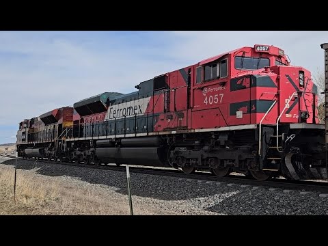 BNSF 9322 Crests Palmer Divide with FXE 4057 and KCSM 4091 as Rear DPU's! - YouTube