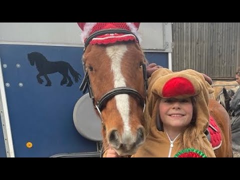 Christmas rally 🐴🥰🐴🤩🎄🎄🤶🎅🏼 - YouTube