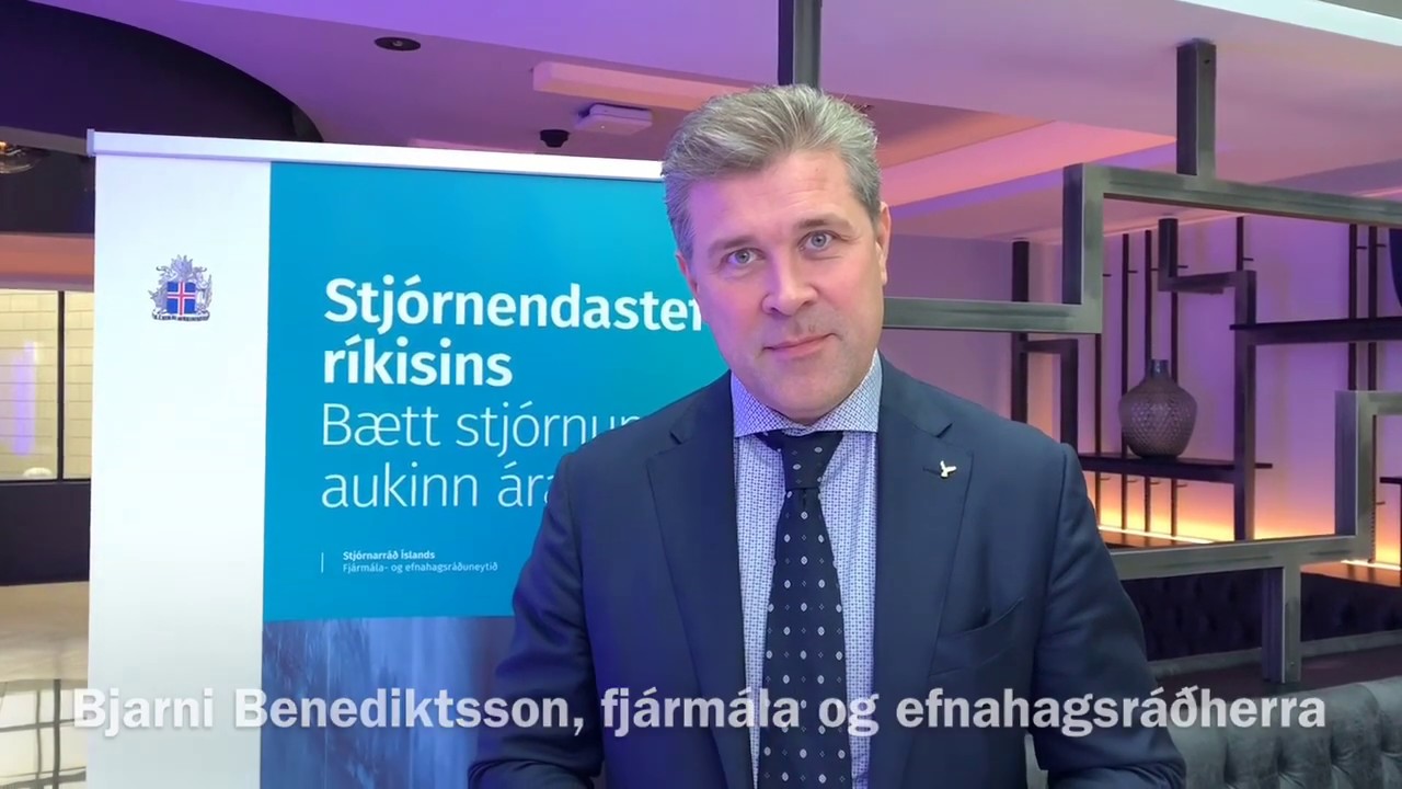 Bjarni Benediktsson um stjórnendastefnu ríkisins - YouTube