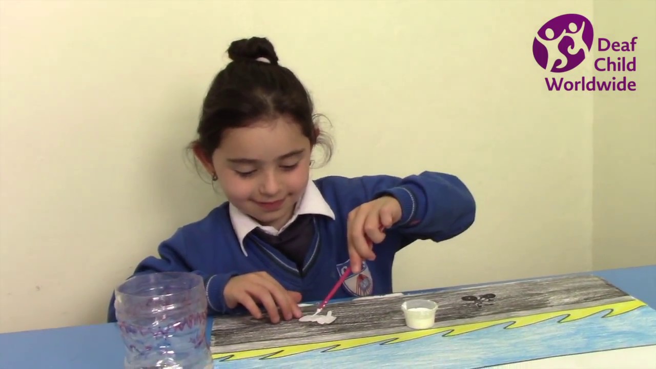 We are celebrating how amazing sign language is - YouTube