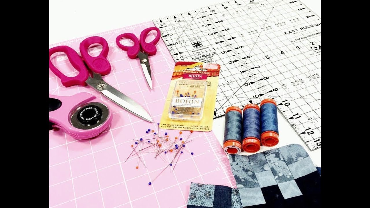 Lezione Patchwork, Taglio e Attrezzatura Base - YouTube