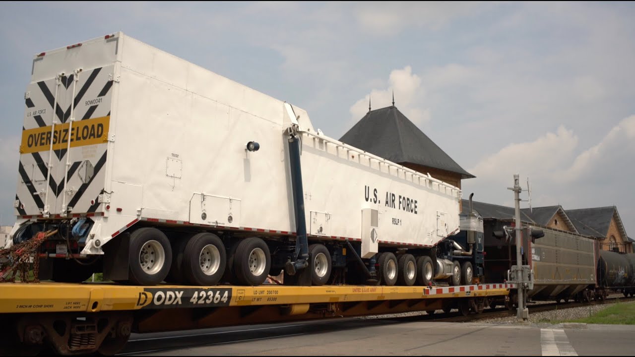 Minuteman missile Transporter/Elevator/Loader on Norfolk Southern 15T ...