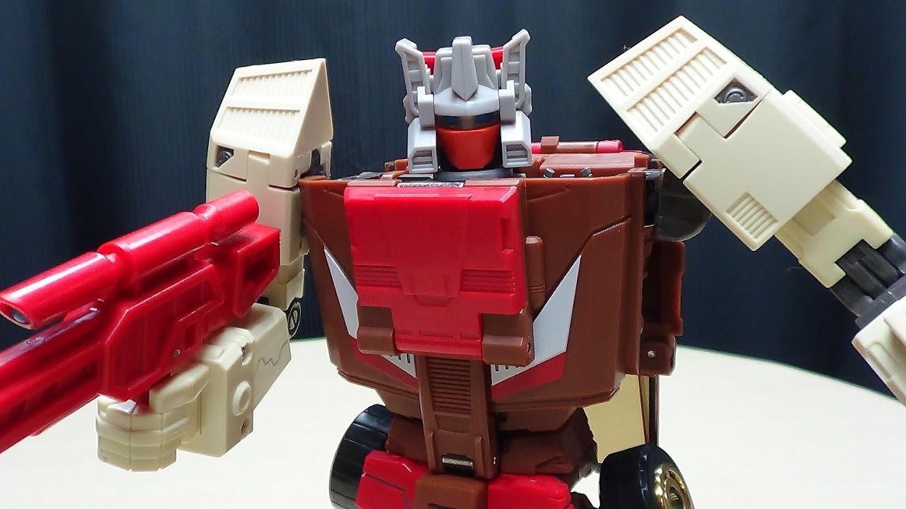 Maketoys CUPOLA (Masterpiece Chromedome): EmGo's Transformers Reviews N ...