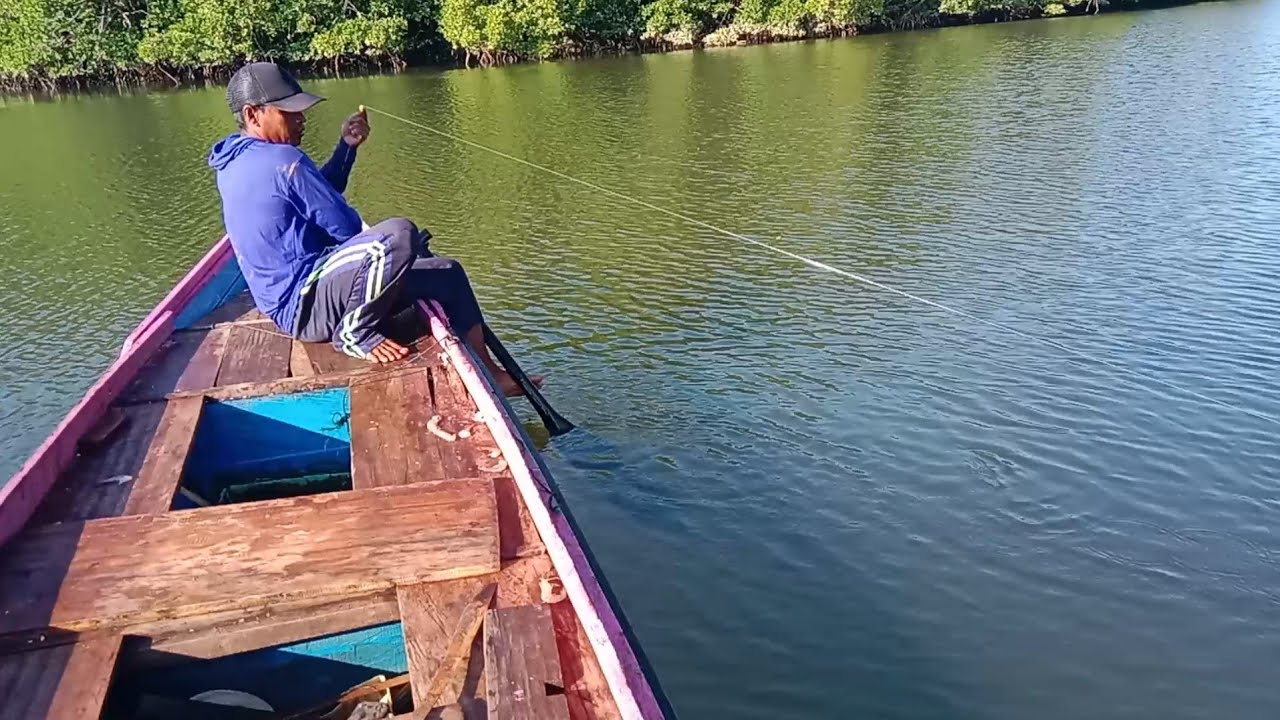 MANCING KULUP DI MUARA BERAU, IKAN TOMPEL MENDOMINASI KALI INI - YouTube
