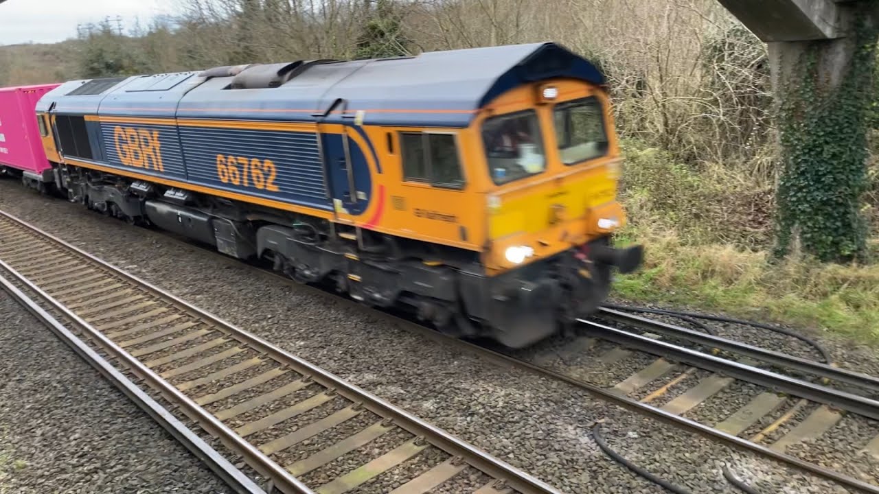 Class 66 | 66762 | GB Railfreight - GBRf - YouTube