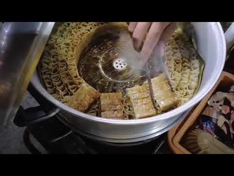 Philippines street food - SIOMAI STEAM-SIOMAI 2 peso lang masarap pa ...