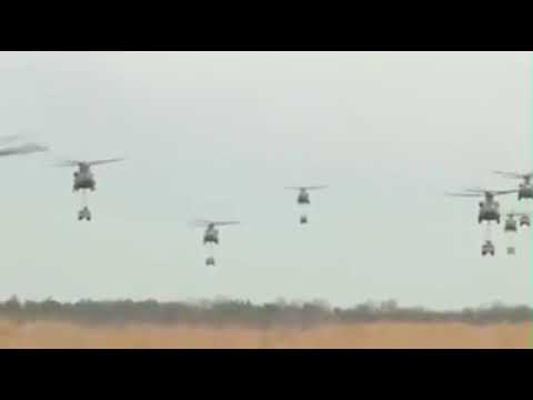 Askeri helikopter patlıyor ve sonrası pilotların nefes kesen atlayışları