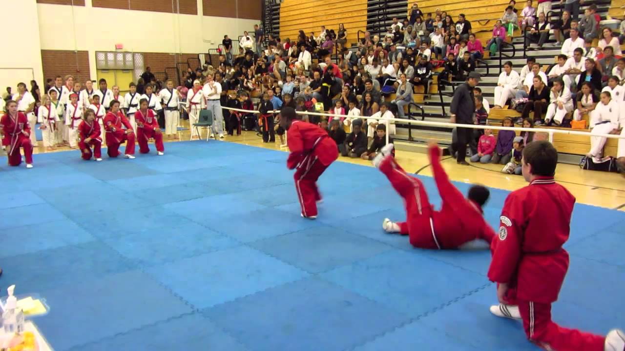 BHKK Dragons Demo Team Take 1st Place @ 2012 OC Open - YouTube