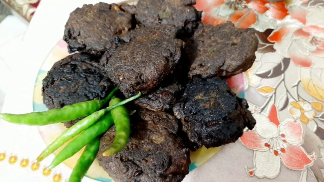 Thankuni pata diye daler Bora recipe in Bangla . - YouTube