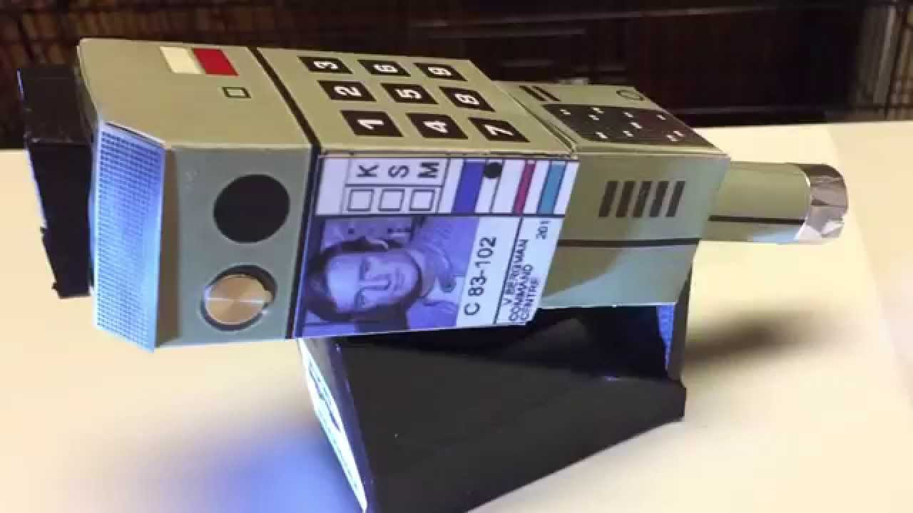 Space 1999 commlock paper model - YouTube