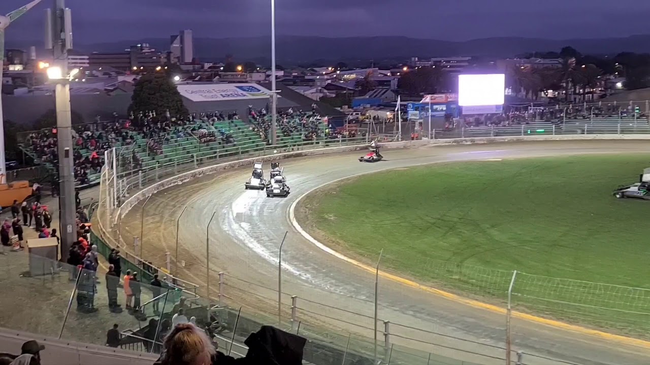Superstock Teams Palmerston North Speedway 13/12/2020 - YouTube