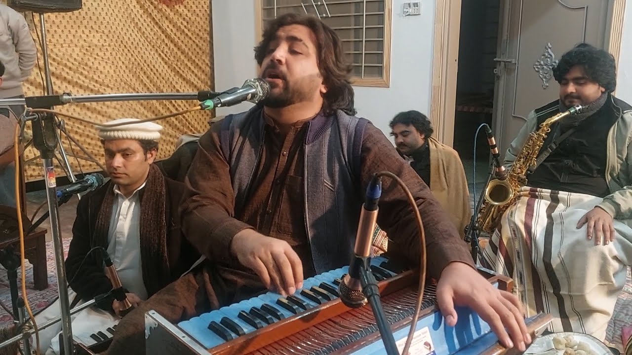 Asfandyar Momand Pashto New Ghazal 2024 | Qazi Ta Owaya Ta Da Pejani Da ...