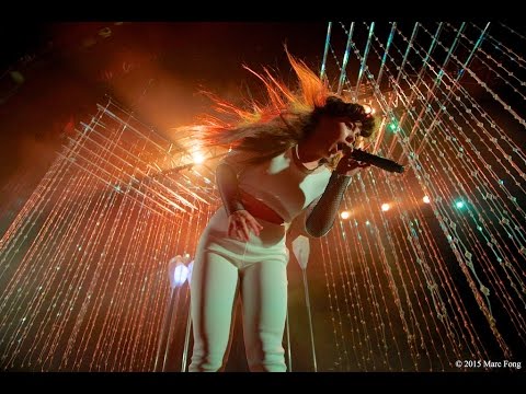 Purity Ring - Live at Union Transfer Philly 2015 - Sea Castle - YouTube