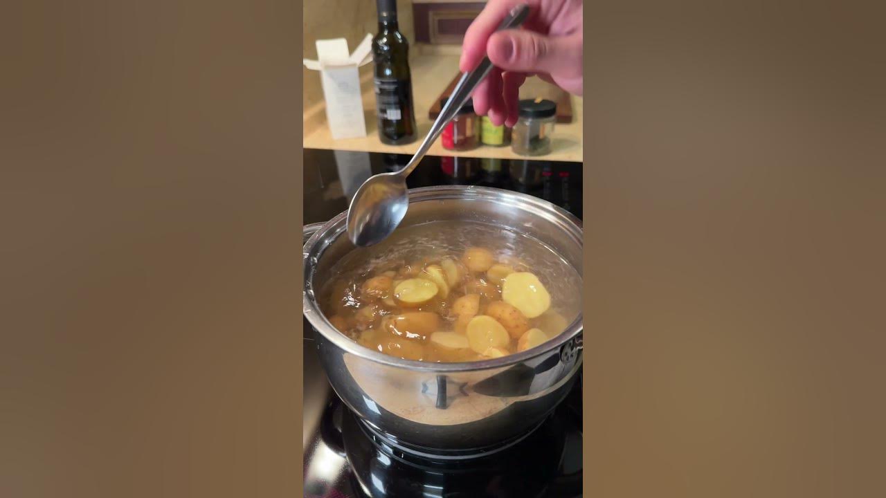 Запеченный бейби картофель - YouTube