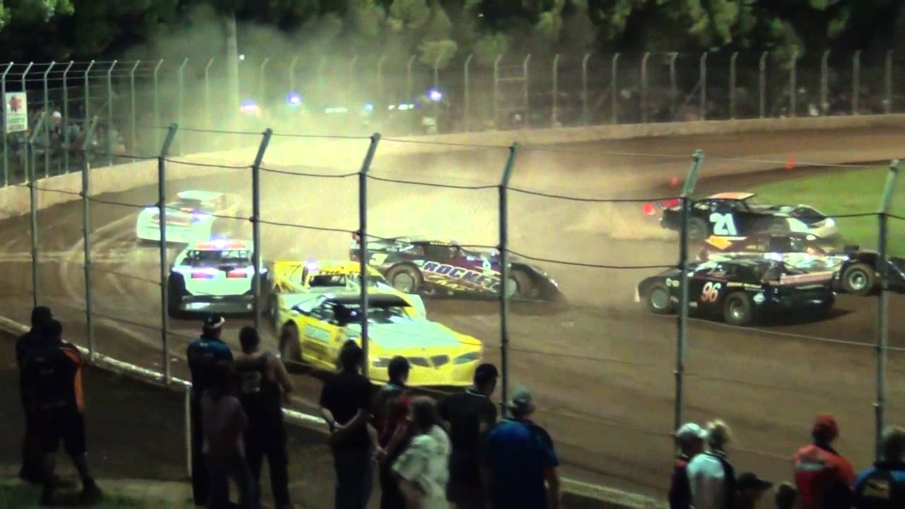 Speedway Crashes: Ash Media's Chaos and Carnage Season 2011/12! - YouTube