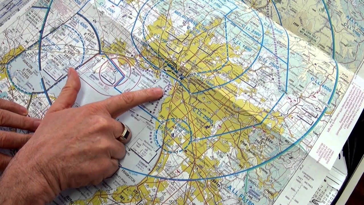 OnTrack - Moorabbin VFR operations (2014) - YouTube