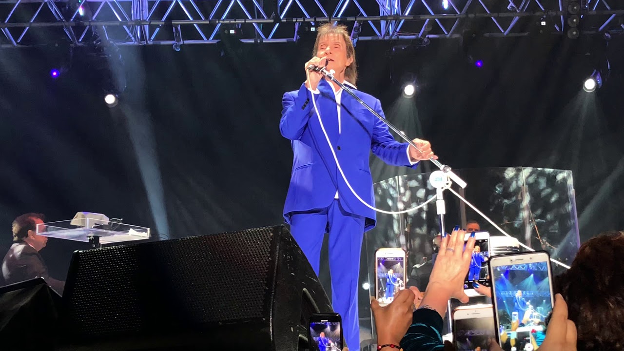 Roberto Carlos -Lima Peru 2018 - YouTube