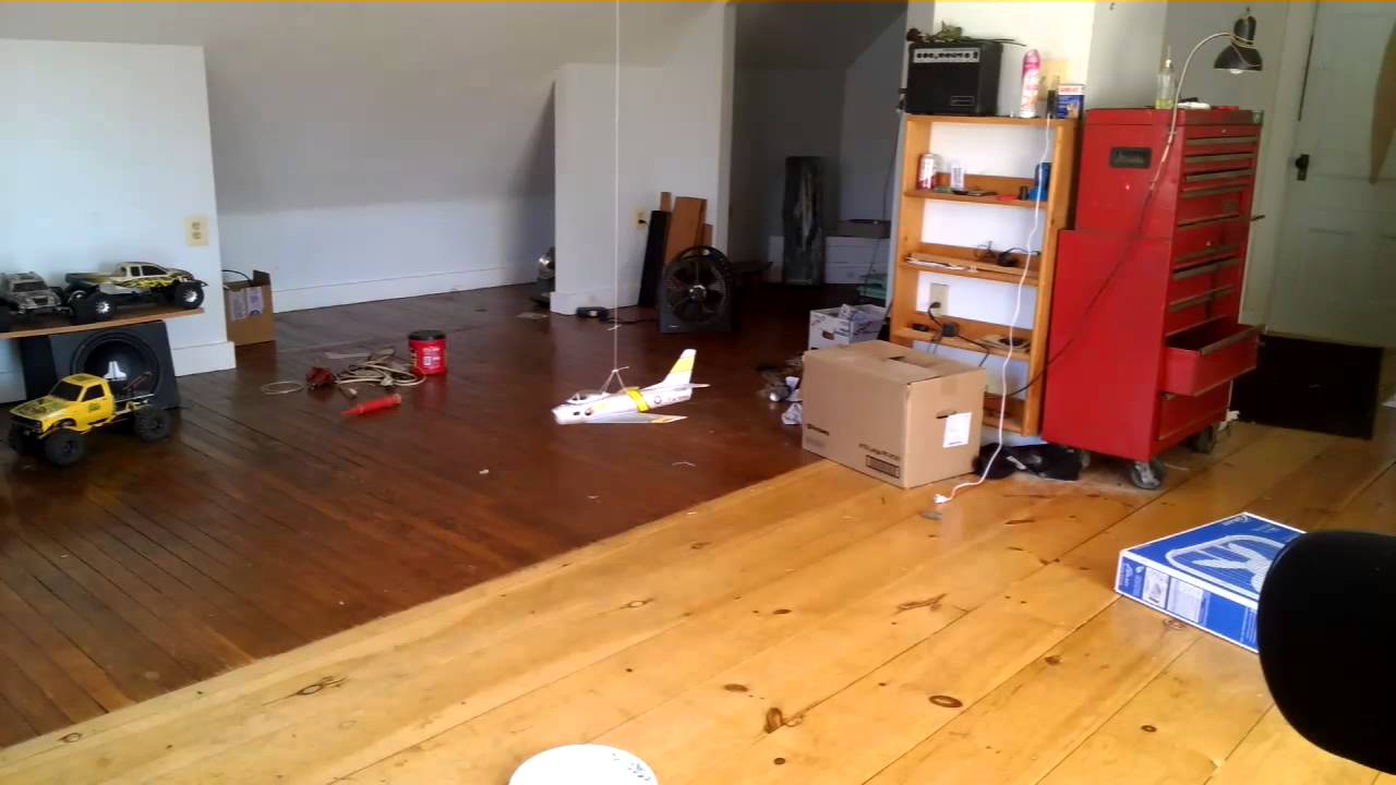 my plane on string - YouTube