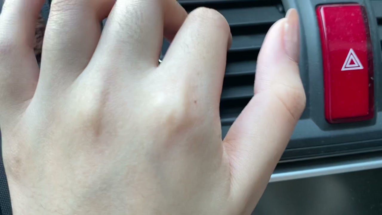 ASMR in the car(camera tapping&car scratching+tapping) - YouTube