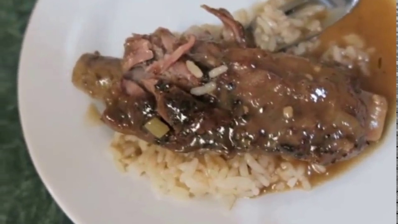 Smothered Pork Ribs - YouTube