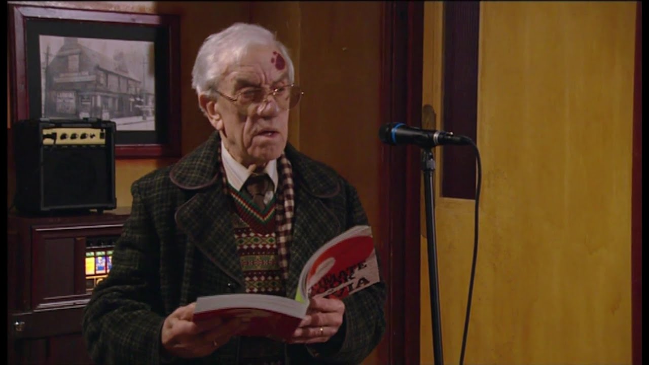 Wullie MacIntosh | All Scenes | Still Game Clips - YouTube