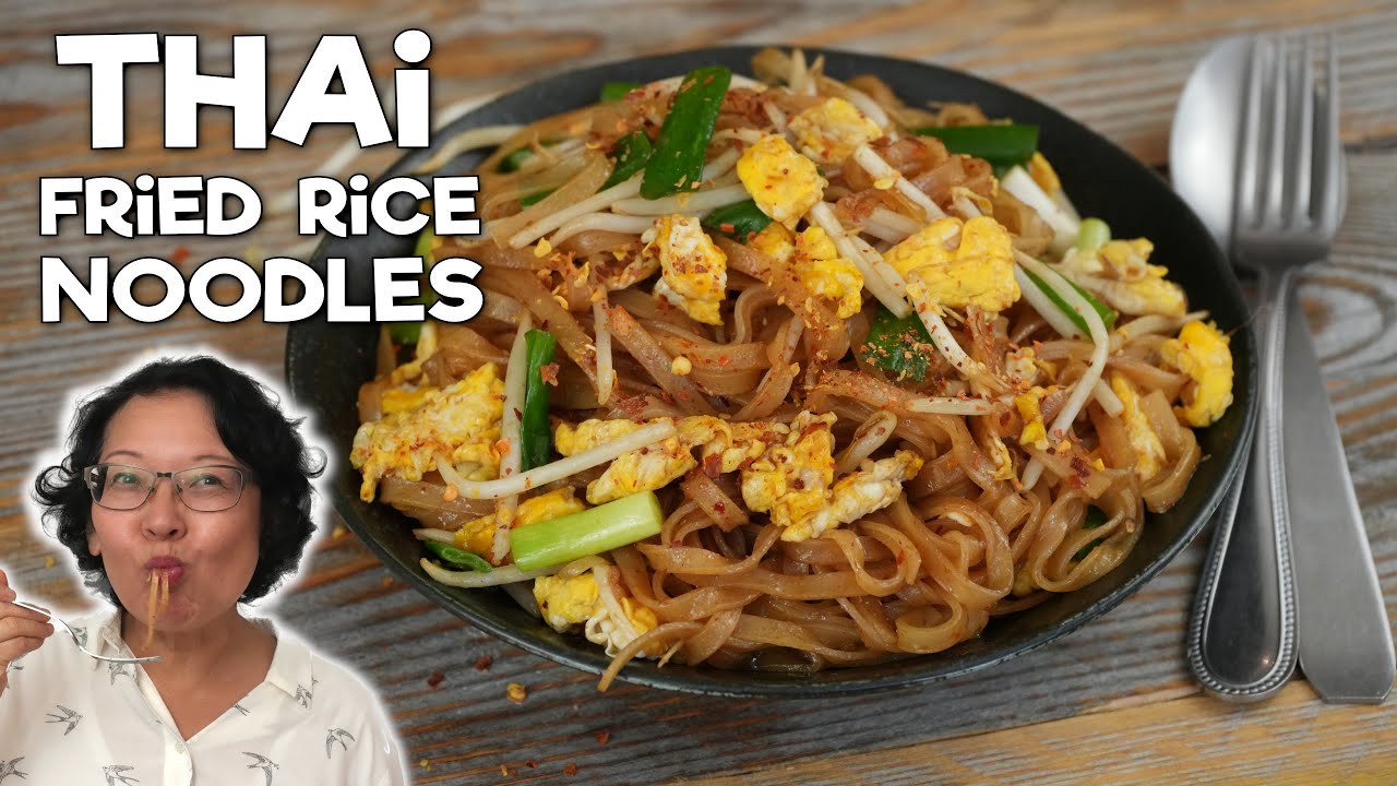 Thai Fried Rice Noodles | ผัดเส้นเล็ก | A Dish of Tender Noodles with ...