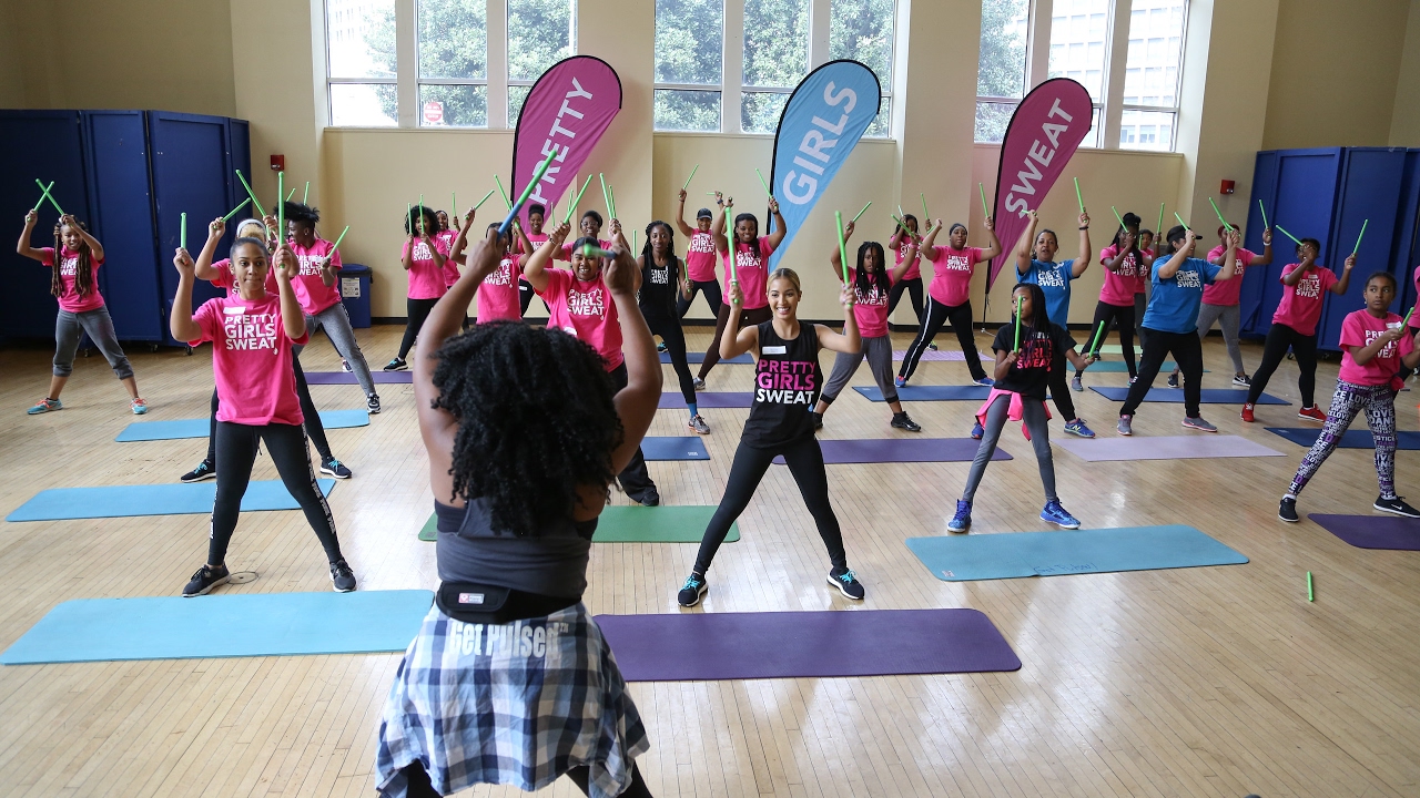 Brunch + Sip + Sweat Party Hosted by Singer Marissa - YouTube