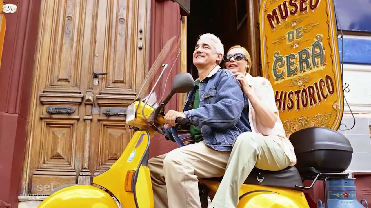 Travel and Segment for The Jet Set Show - YouTube